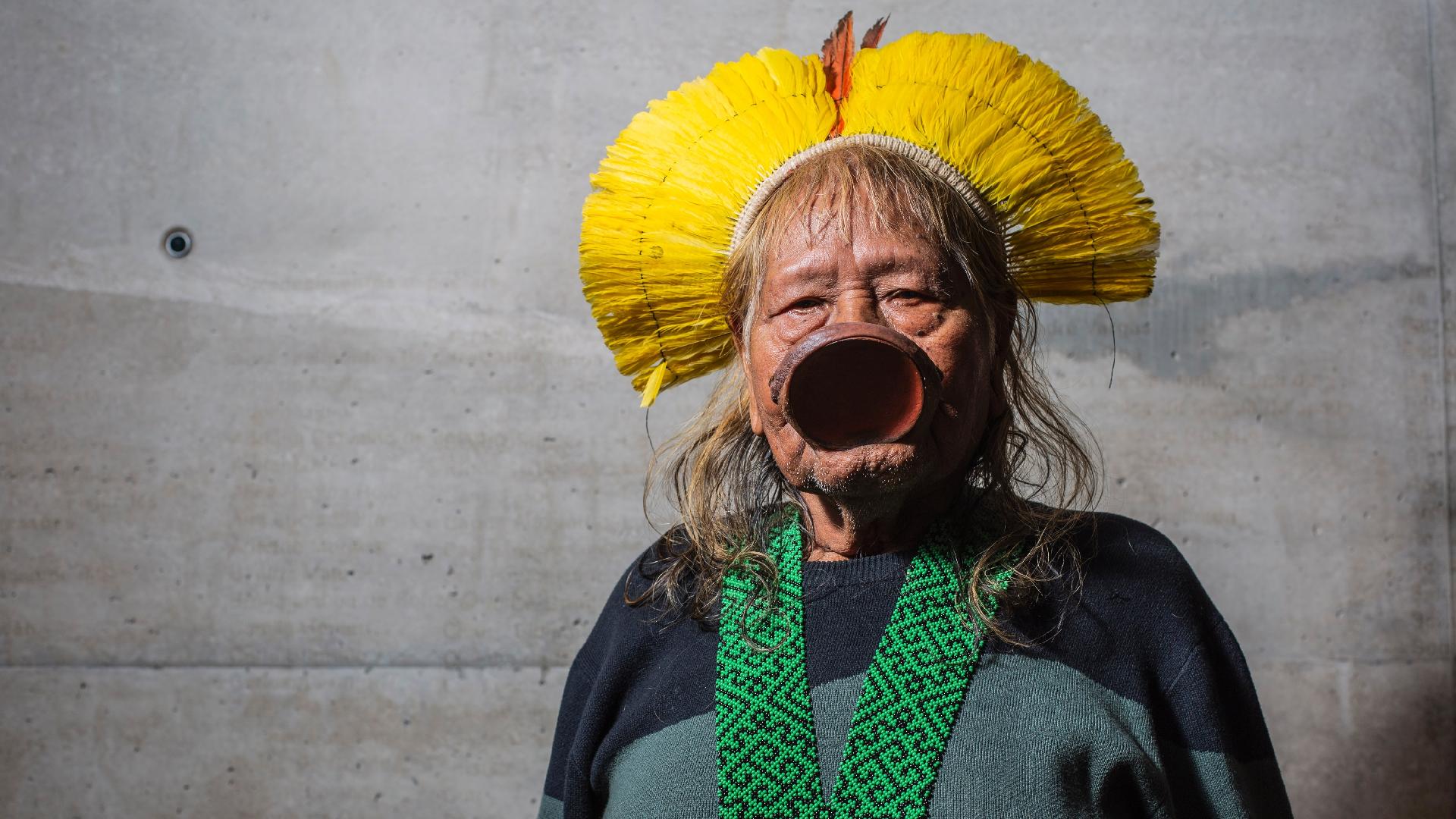Raoni, aos 93 anos, segue na luta incansável para 'cuidar do povo'