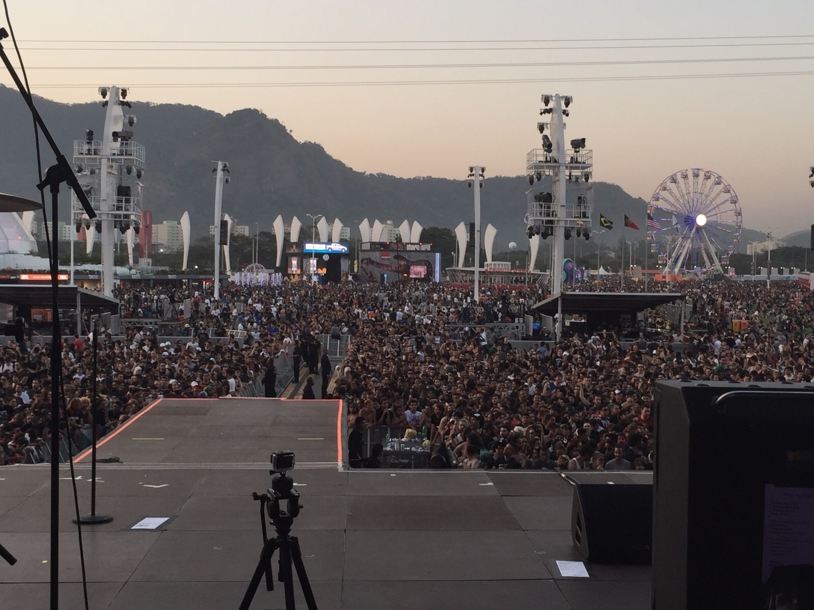 Fotos: UOL visita o Palco Mundo do Rock in Rio - 24/09/2015 - UOL ...