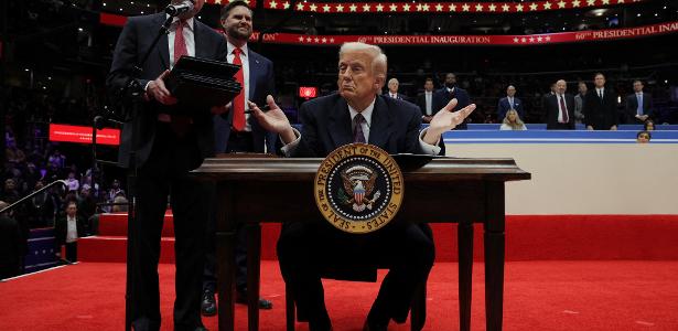 Trump assina decreto que retira EUA do Acordo de Paris