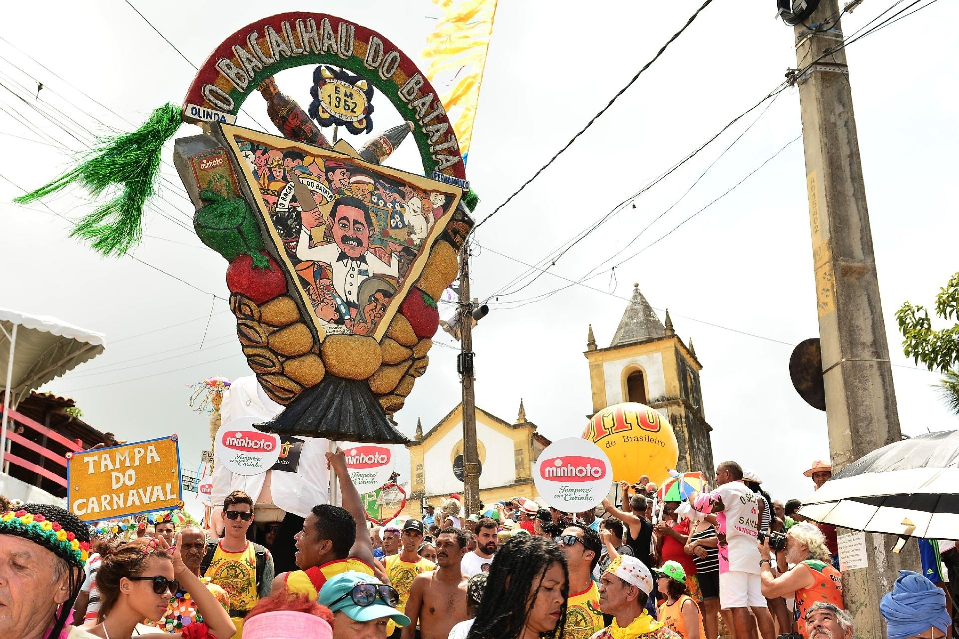 Fotos Carnaval 2017: Blocos seguem no centro de Olinda; Galo da ...