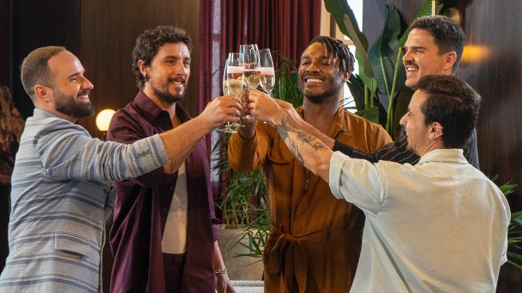 Queer Eye Brasil estreia hoje com 5 gays. Veja bastidores