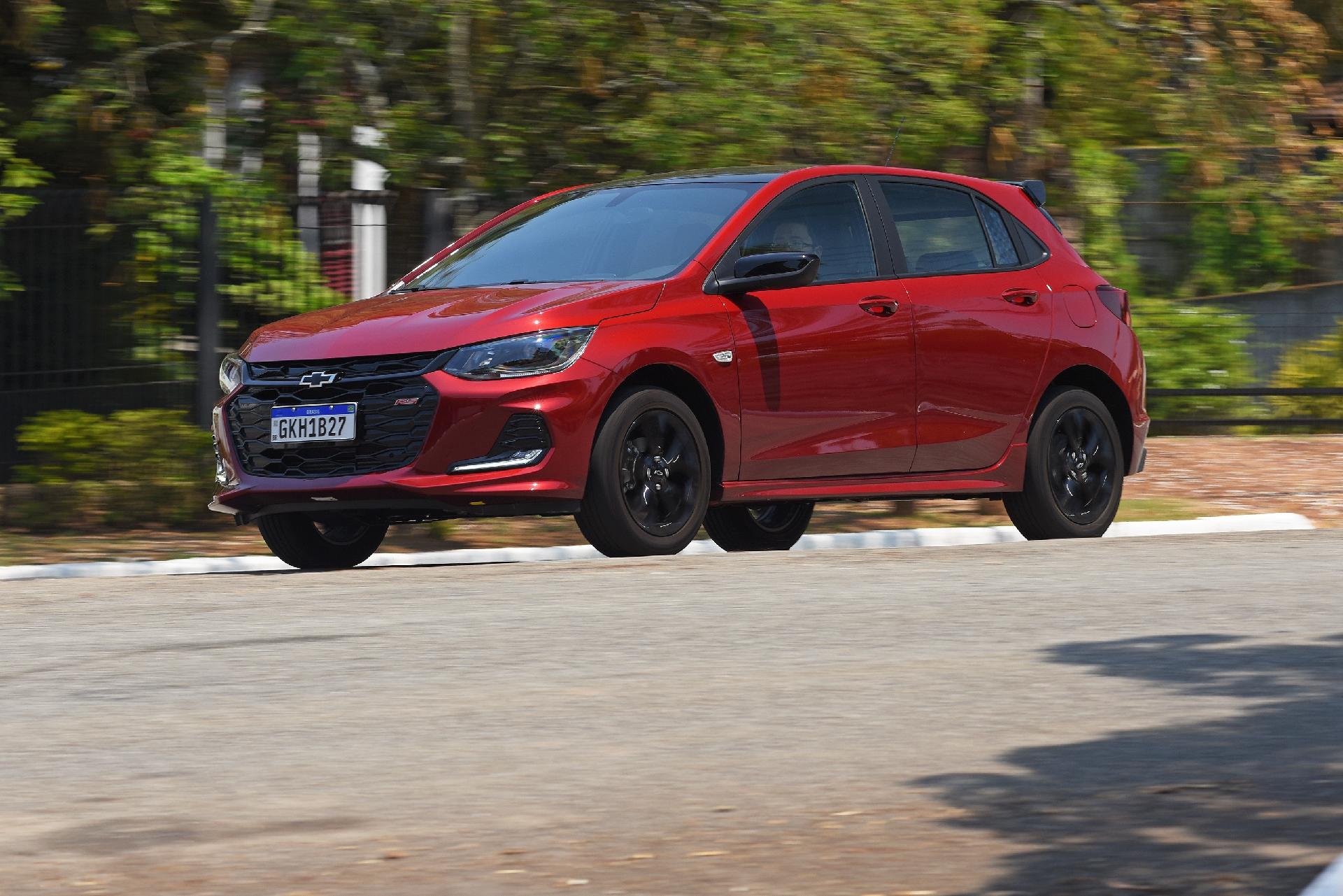 Chevrolet Onix RS: avaliamos a nova versão da linha 2021 do líder de vendas