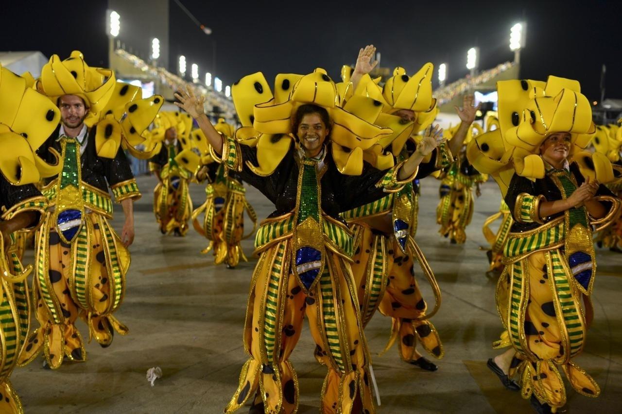Veja os bastidores do segundo dia de desfile do Carnaval do Rio 2019 ...