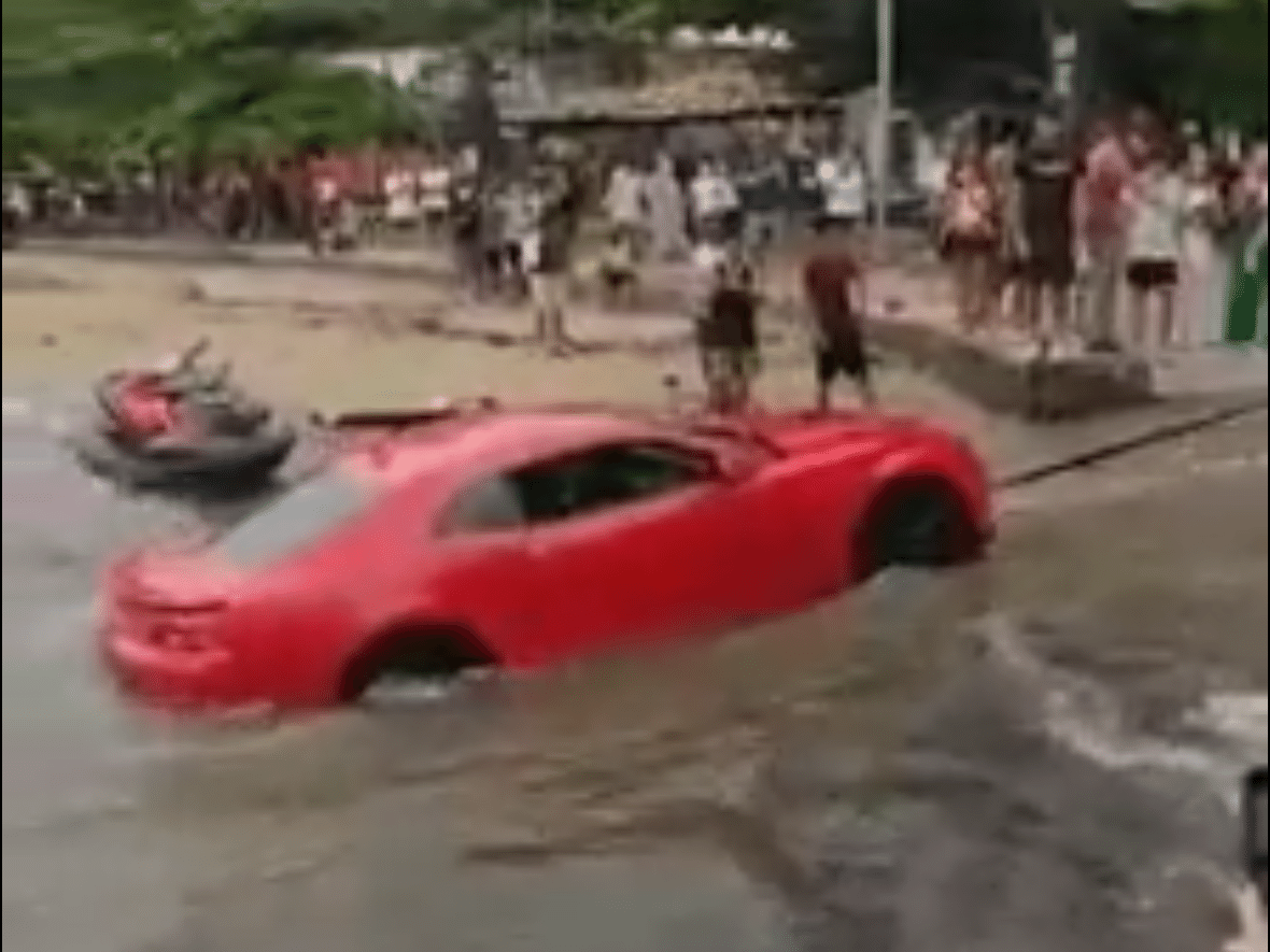 Memes De Retirada Del Mercado Del Camaro Em 2020, Dodge Challenger