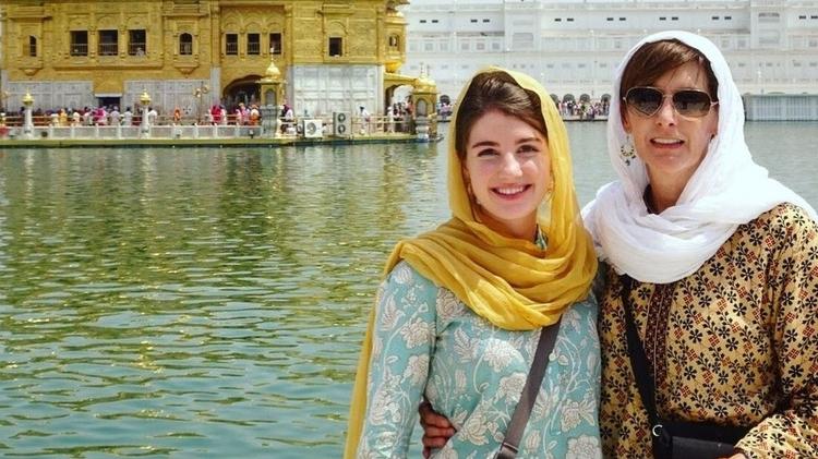 A doença neurológica que fez jovem obcecada por viagens ficar presa a ...