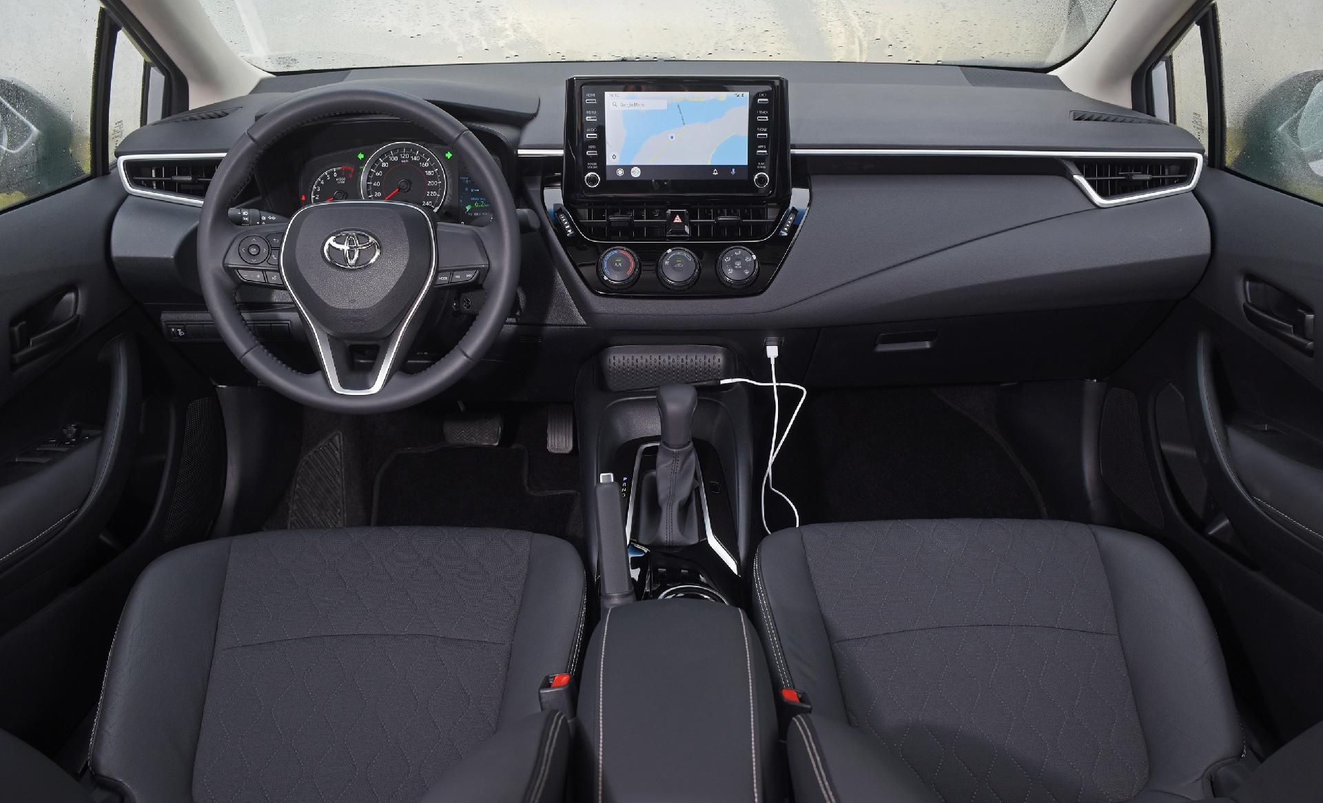 Testamos: novo Toyota Corolla GLi não é barato, mas vai além do básico