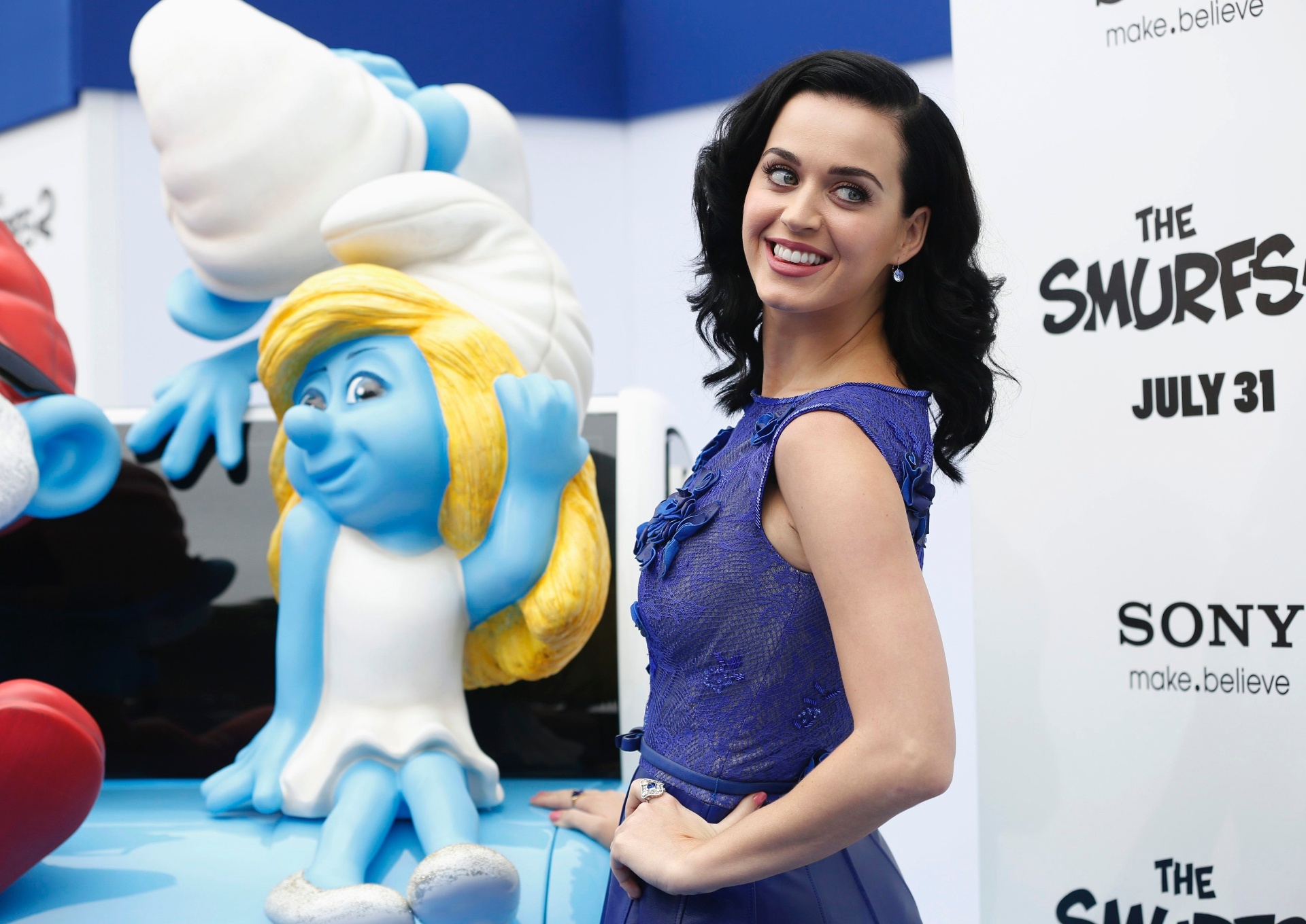 Katy Perry diz que Brasil estará em todas suas turnês e canta música ...