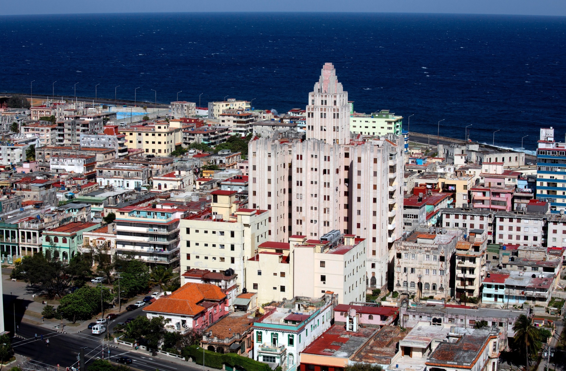Fotos: Prédios Art Déco em Cuba permanecem em pé, mas requerem restauro ...