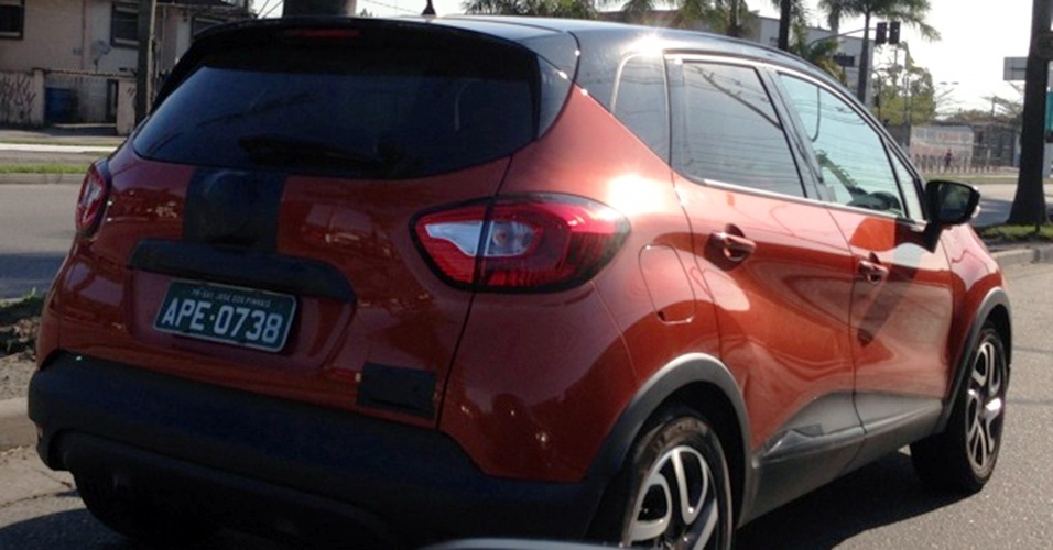 Renault espera "cenário melhor" para trazer Captur ao Brasil - 02/10 ...