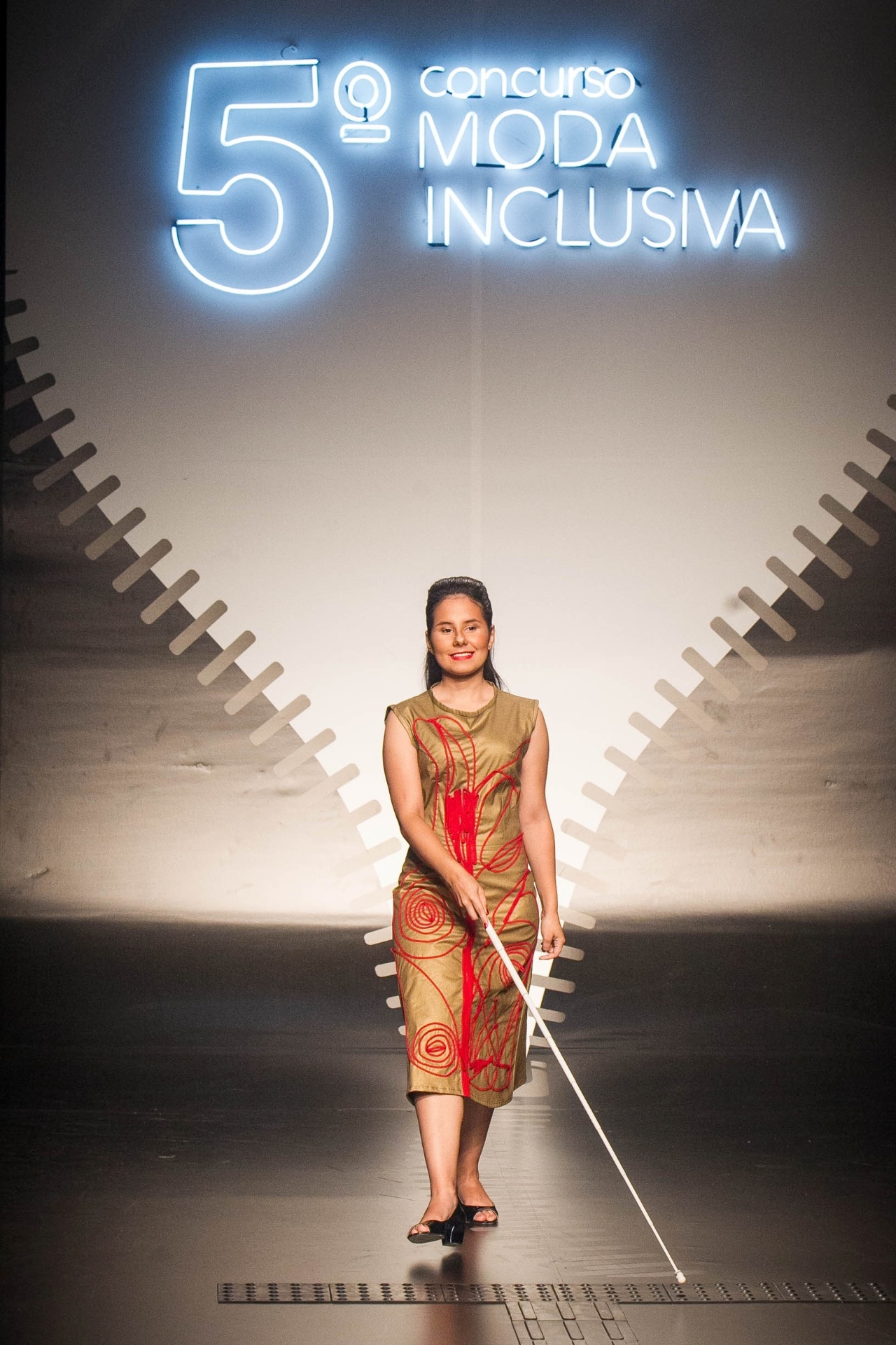 Fotos: Moda inclusiva: participantes criam looks para pessoas com ...
