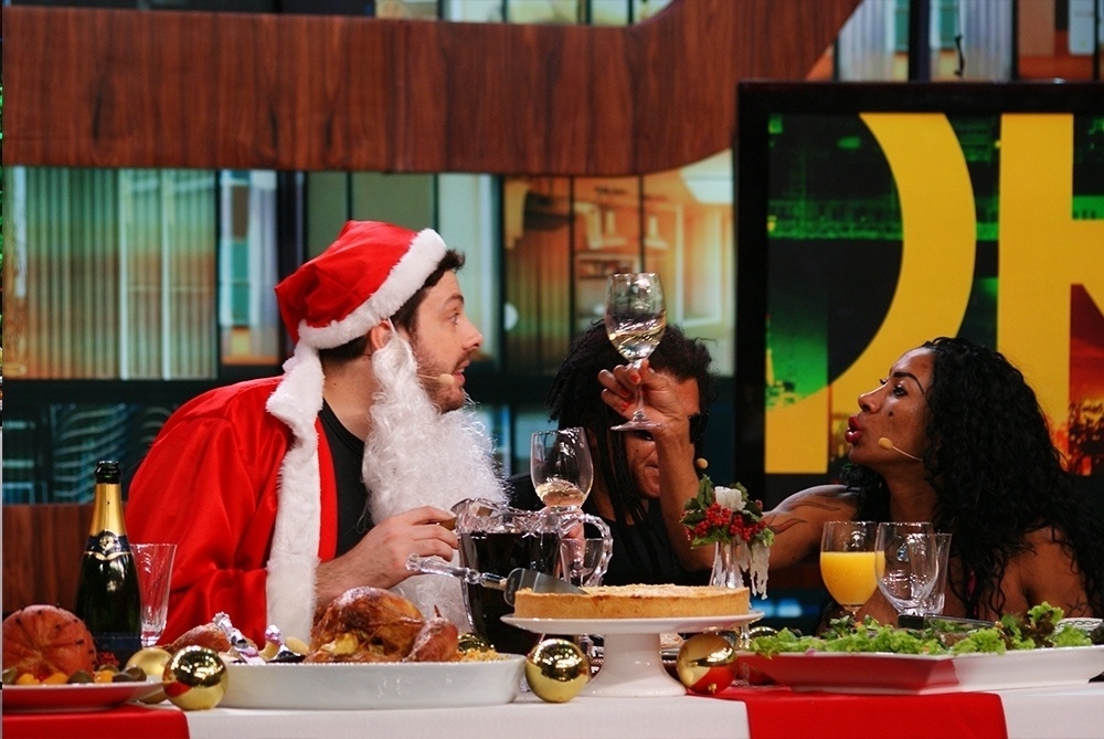 Fotos: Confira fotos de Inês Brasil - 24/03/2015 - BOL BOL