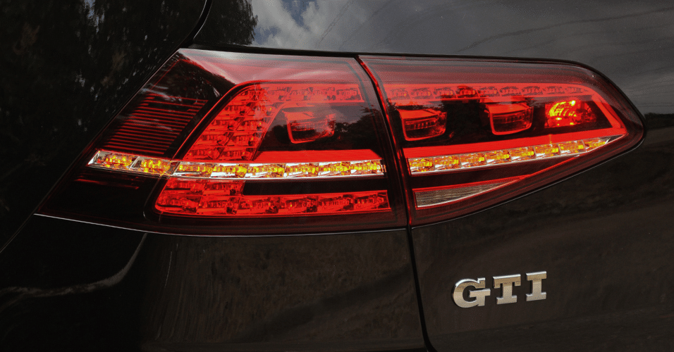 Completona, perua VW Golf Variant tem preço de GTI: R$ 129.860 - 22/05 ...