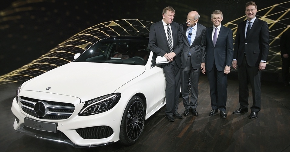 Novo Mercedes Classe C "mexido" pela Brabus chega por R$ 189 mil - 20 ...