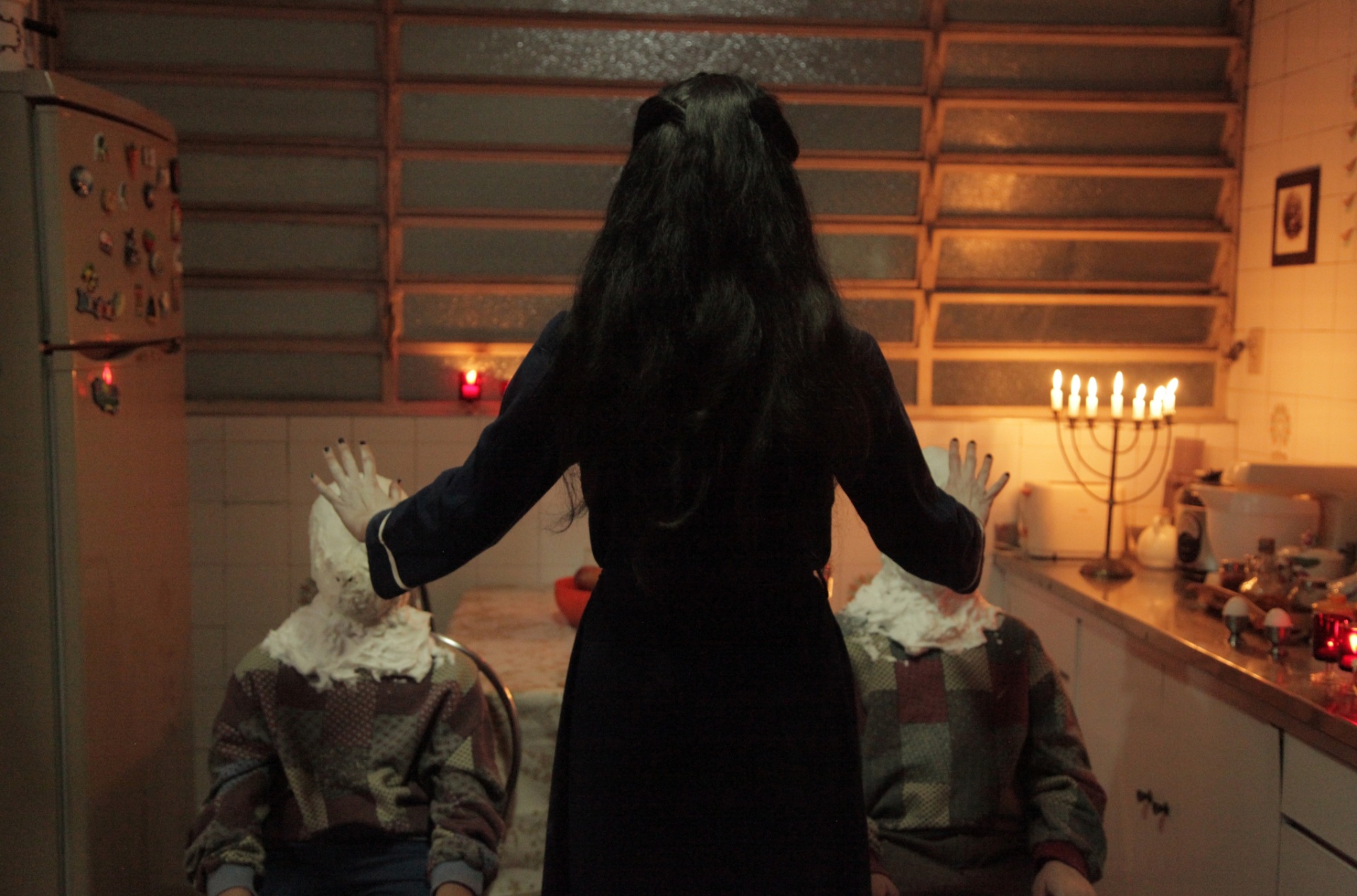 Filme de horror com Sandy e Antônio Fagundes segura tensão do começo ao ...