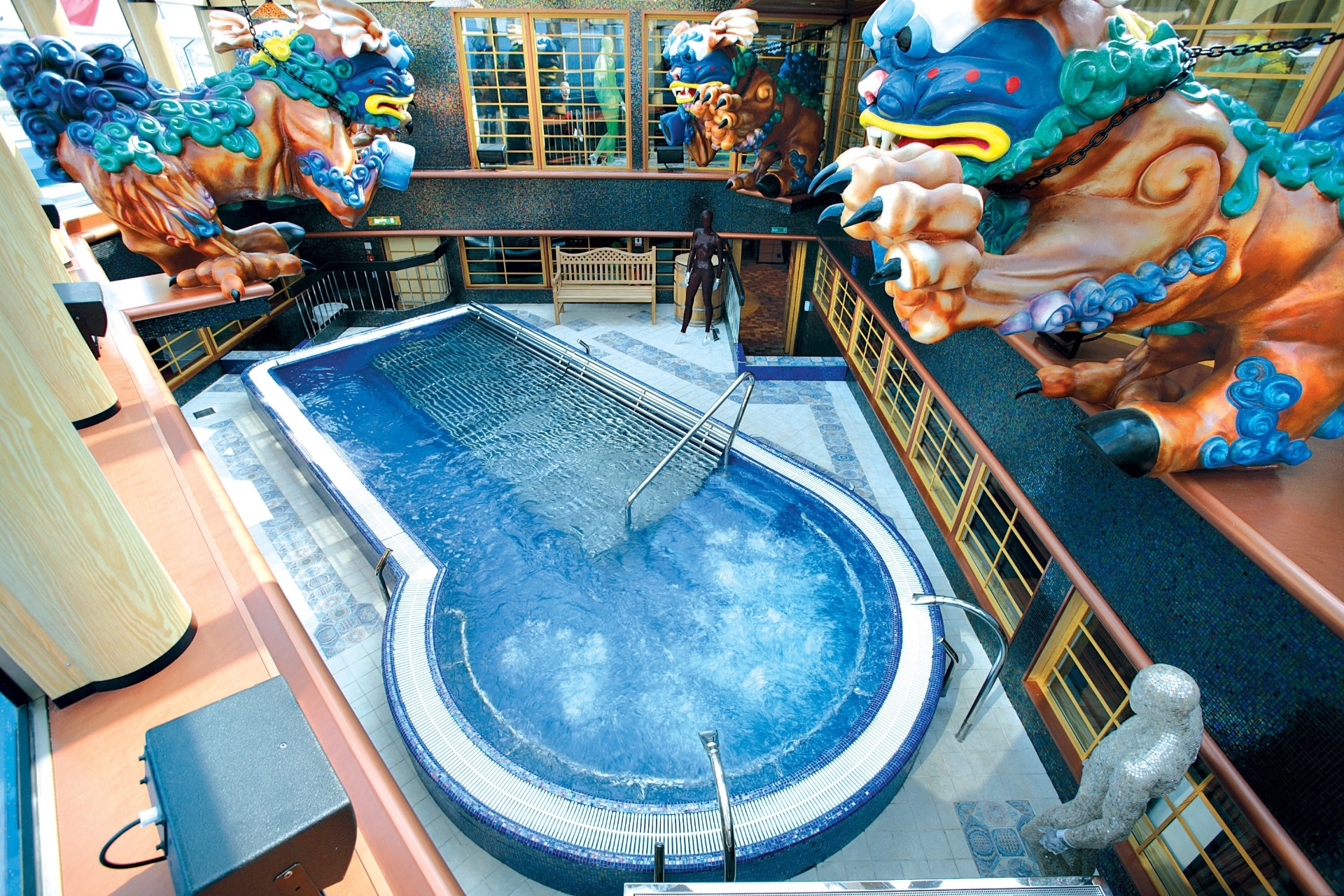 Yoga com golfinhos e fontes termais estão entre as tendências para spas ...