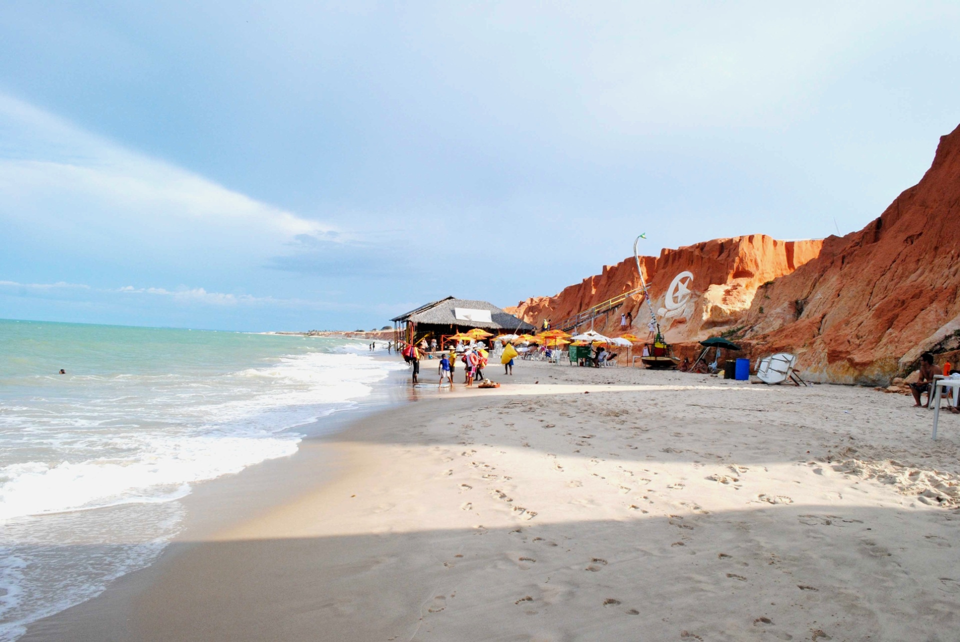Fotos: Dunas, falésias e mar verde compõem as praias do Ceará; vote na ...