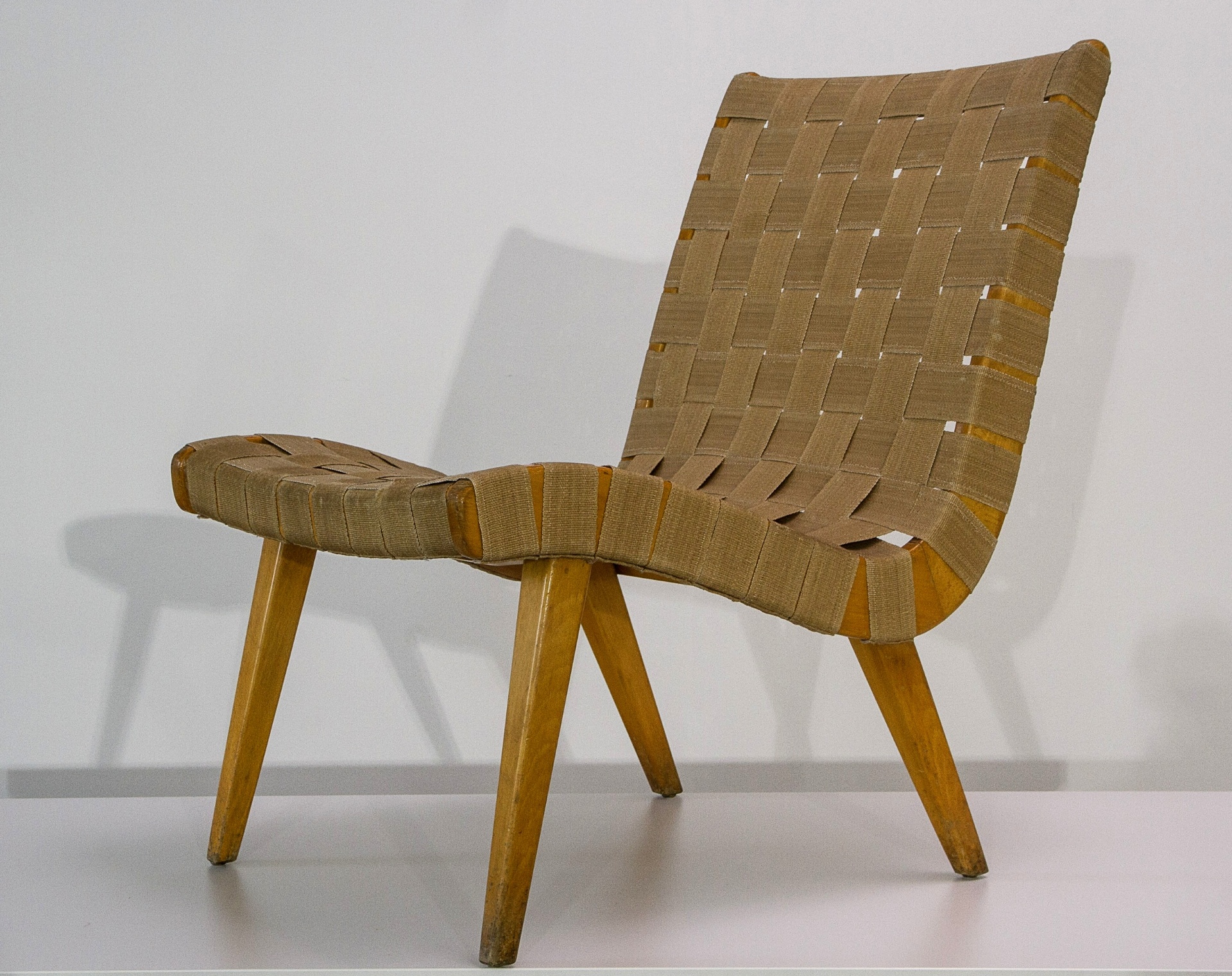 Fotos: Deutscher Werkbund: exposição em SP reúne ícones do design ...