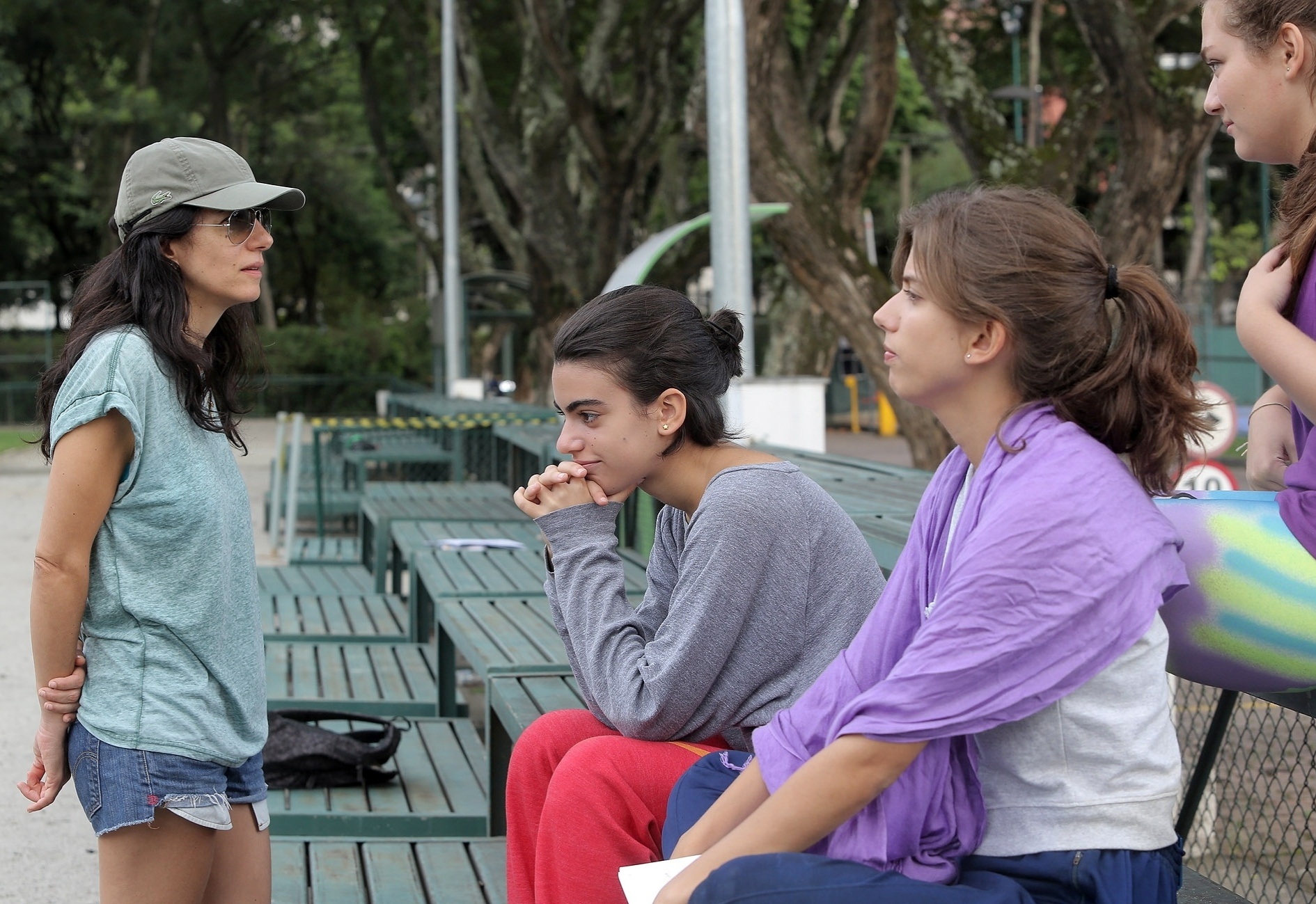 Marina Person leva anos 80 para as telas, mas quer falar com jovem de ...