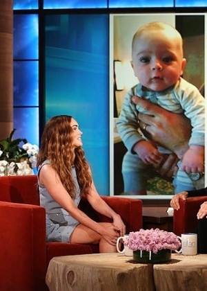 Megan Fox revela primeira foto do filho no programa de Ellen DeGeneres ...
