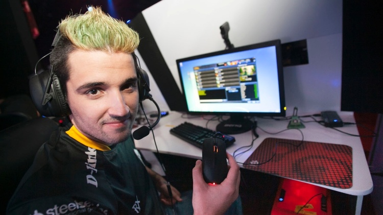 Como BrTT se tornou um ídolo de League of Legends no Brasil?