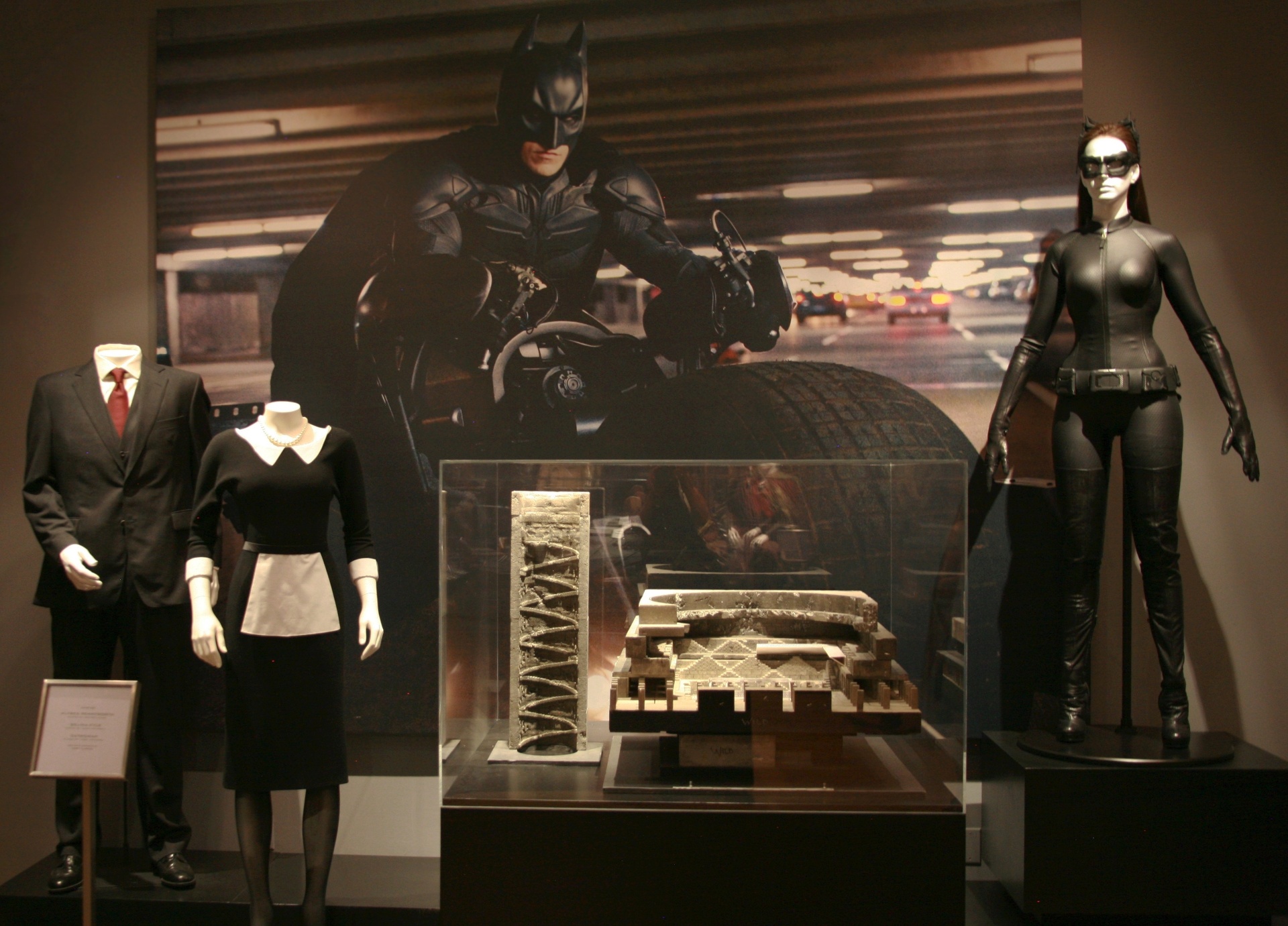 Fotos: Veja imagens da exposição de 75 anos do Batman na Califórnia ...