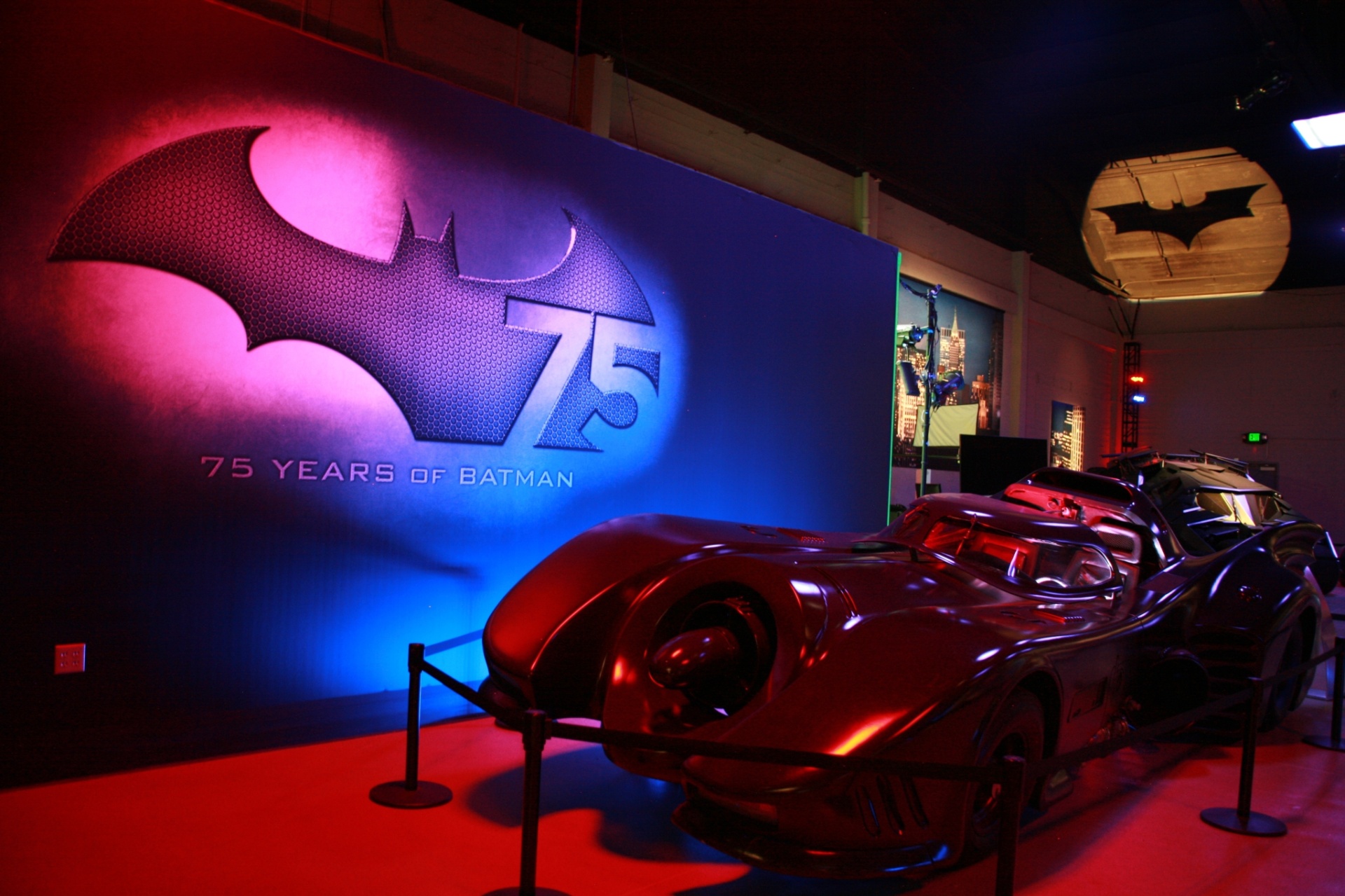 Fotos: Veja imagens da exposição de 75 anos do Batman na Califórnia ...