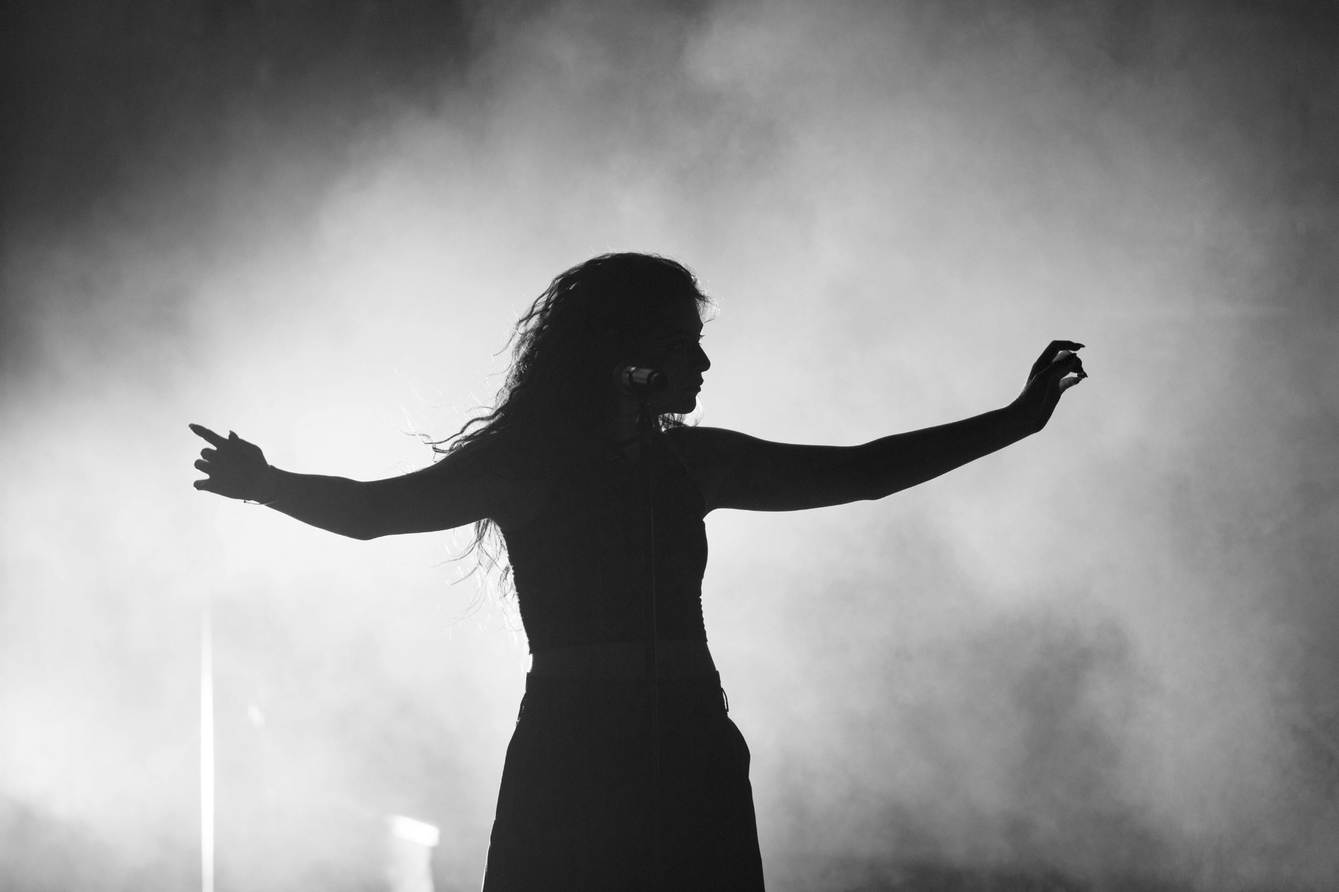 Fotos: Lorde: Caras, bocas e seu poderoso bate-cabelo - 08/10/2014 ...