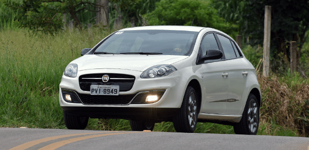 Fotos: Fiat Bravo 2016 mostra novo recheio com versão Blackmotion - 05 ...
