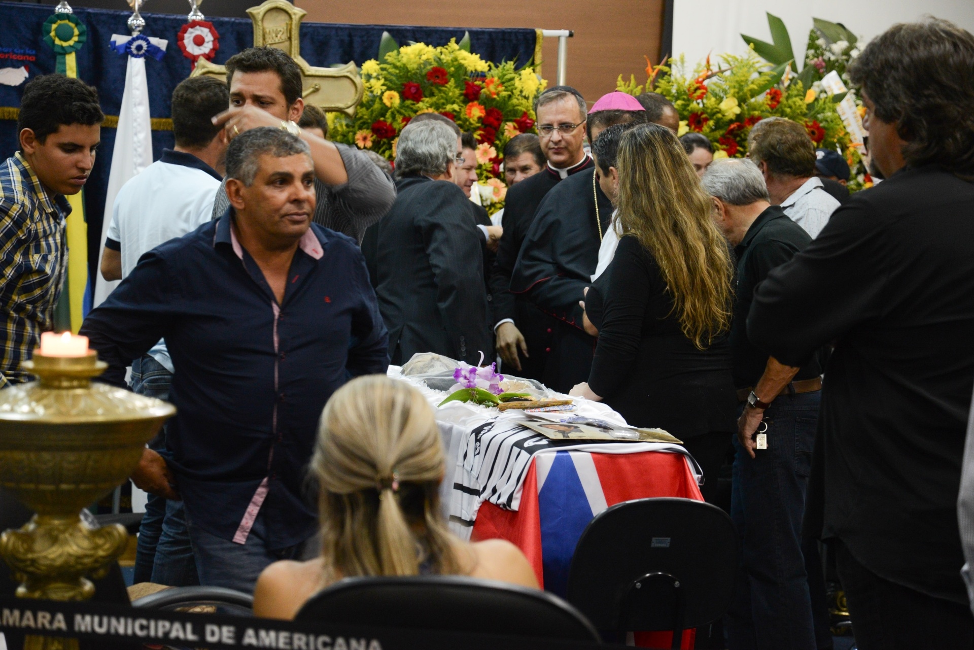 Fotos: Fãs, amigos e familiares se despedem do sertanejo José Rico, em ...