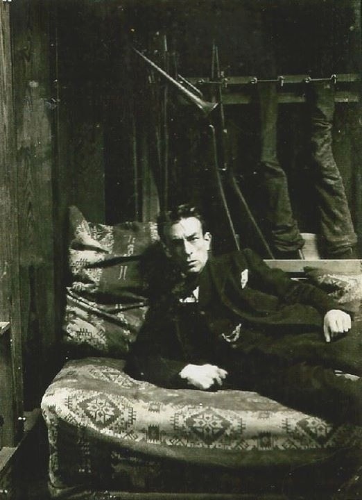 Desconhecido por aqui, artista brasileiro definiu imagem dos ETs na ...