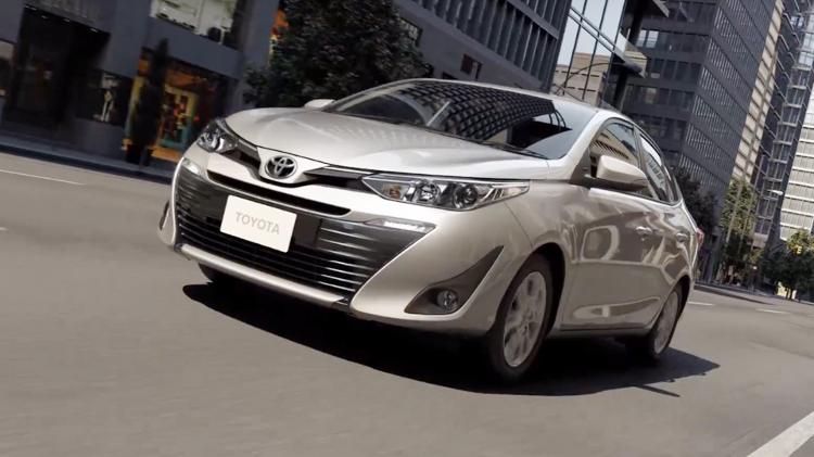 Toyota revela Yaris hatch e sedã juntos no Brasil em junho