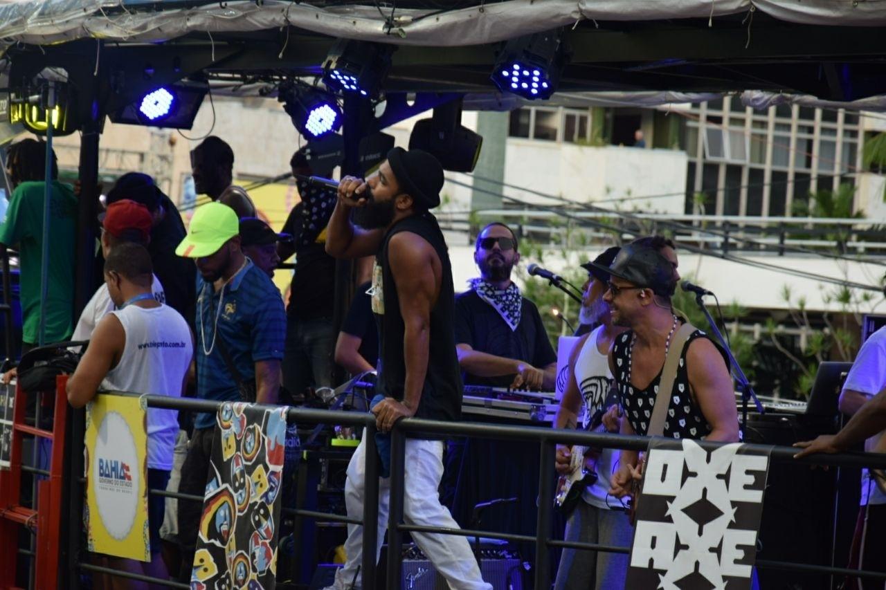 Fotos: Baiana System no Carnaval de Salvador faz trio sem cordas no ...