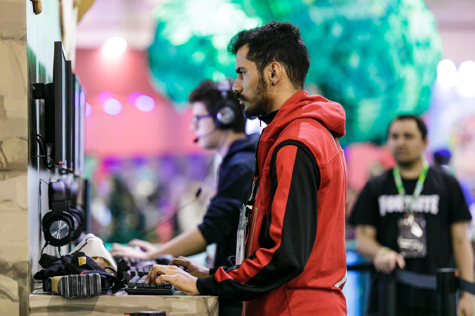 BGS: Calango dá dicas para quem sonha em virar streamer - 13/10/2019 ...