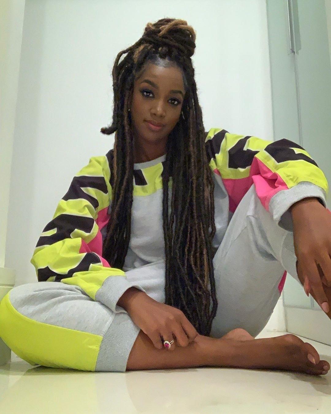 Iza: "Já tingi lingerie em casa para poder ajustar ao tom da minha pele ...