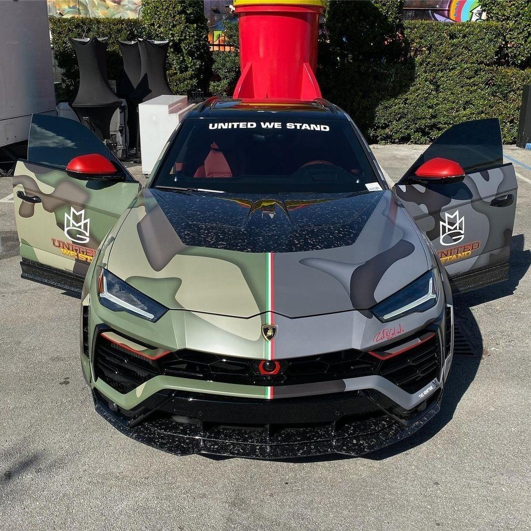 Rapper Rick Ross tem mais de 100 carros e só tirou CNH aos 45 anos