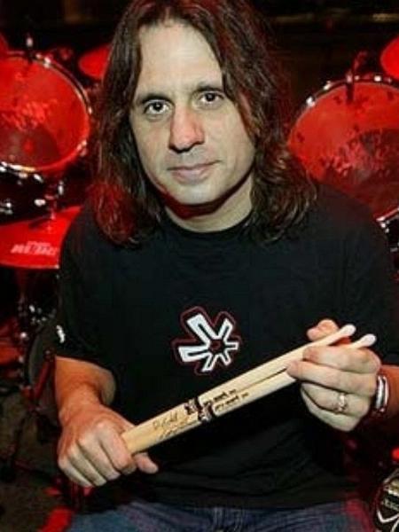 Quem é o melhor baterista de todos os tempos?