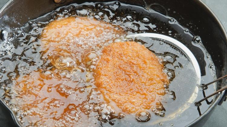 Como fazer fritura sem sujar a casa