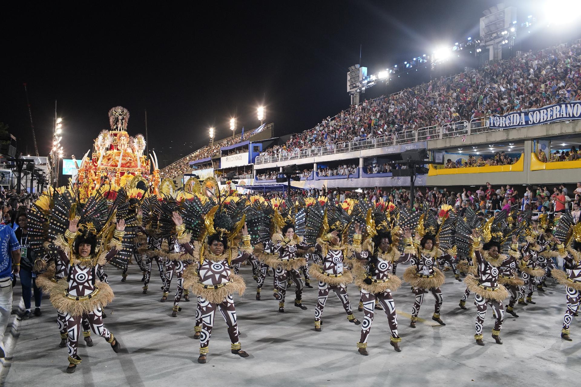 Desfiles do Carnaval 2022 no Rio: veja como foi a Beija-Flor