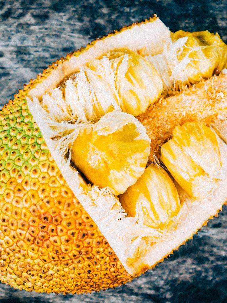 Reduz risco de câncer e regula pressão: os 6 benefícios da jaca para saúde