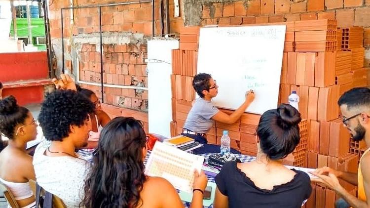 Da laje a prêmio: O curso na favela que ajuda jovens a entrar na ...