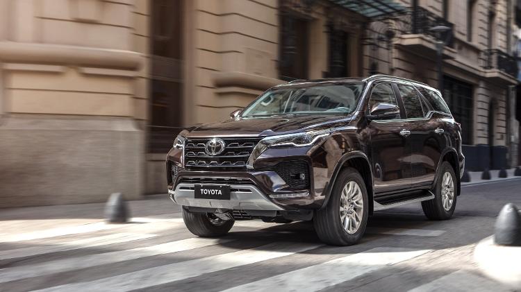 Novo Toyota SW4: veja prós e contras ante Trailblazer e Pajero Sport