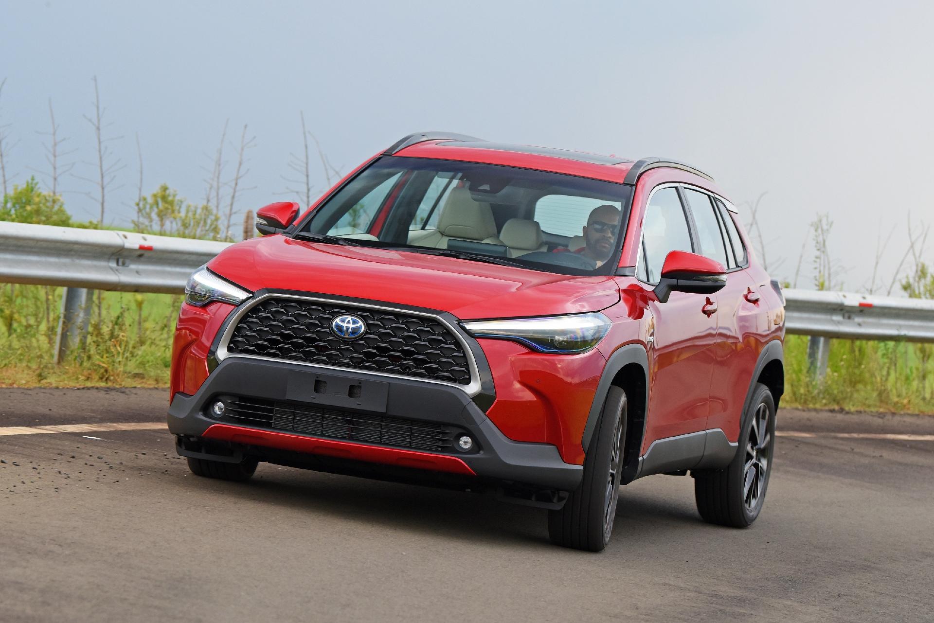 Toyota Corolla Cross: quanto bebe o SUV flex mais econômico do Brasil