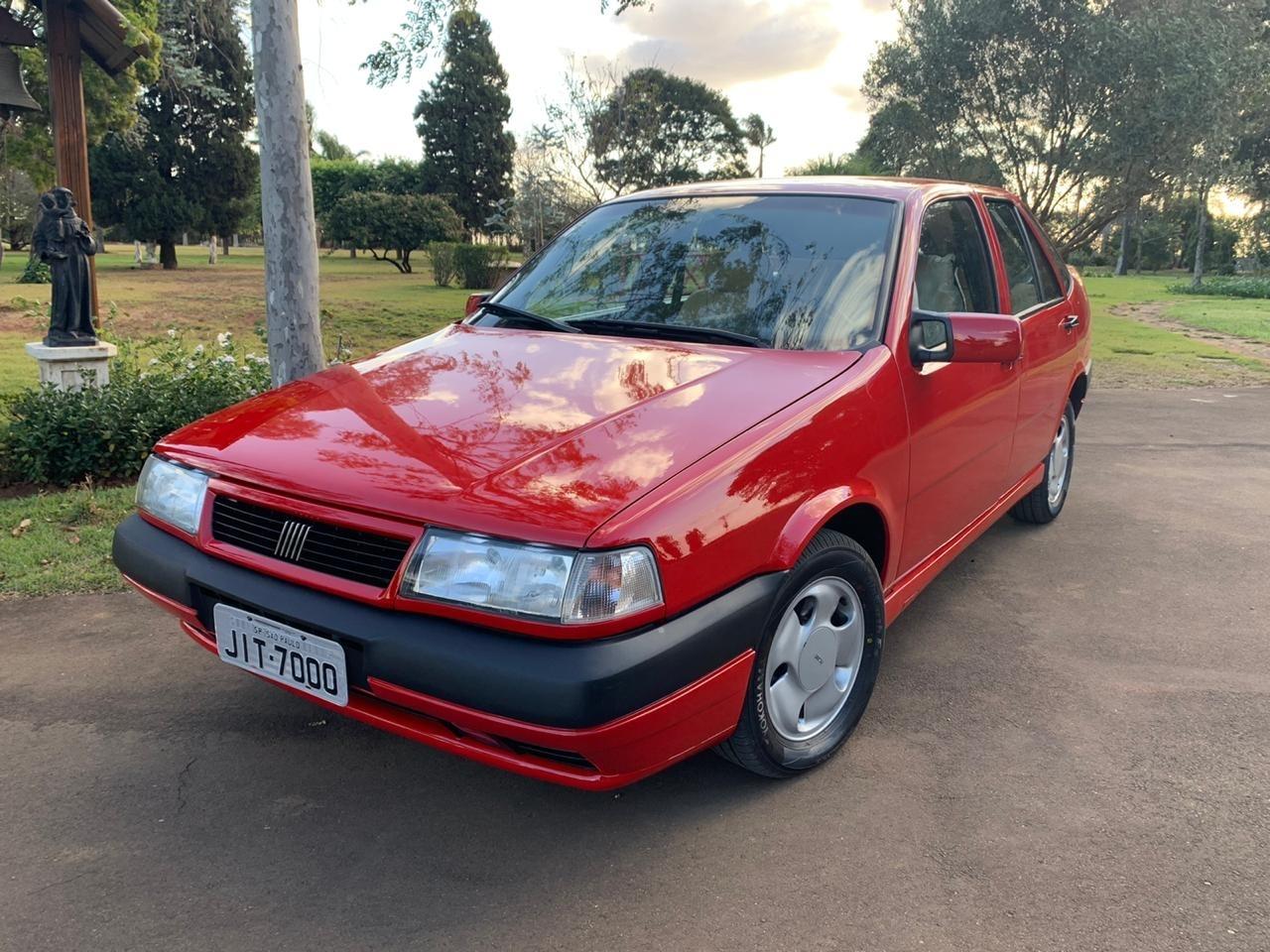 Fiat Tempra Stile 1996 é restaurado e recupera raro interior bege