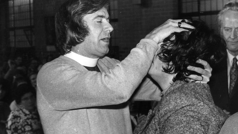 Exorcismo já foi 'cura' e angariou fiéis; como o Vaticano vê a prática hoje