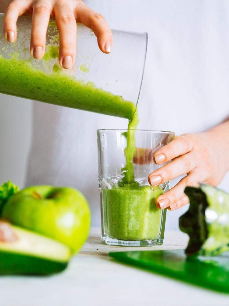 SUCO VERDE PARA PERDER PESO MUITO RÁPIDO: veja receita caseira