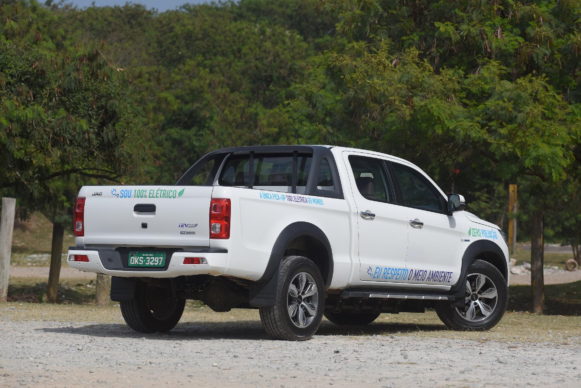 Fotos: Avaliação: conheça a JAC iEV 330P, a 1ª picape elétrica do mundo ...