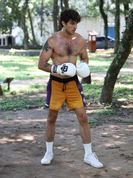 Chay Suede ganhou 17 kg de massa muscular em 5 anos: conheça treino do ...