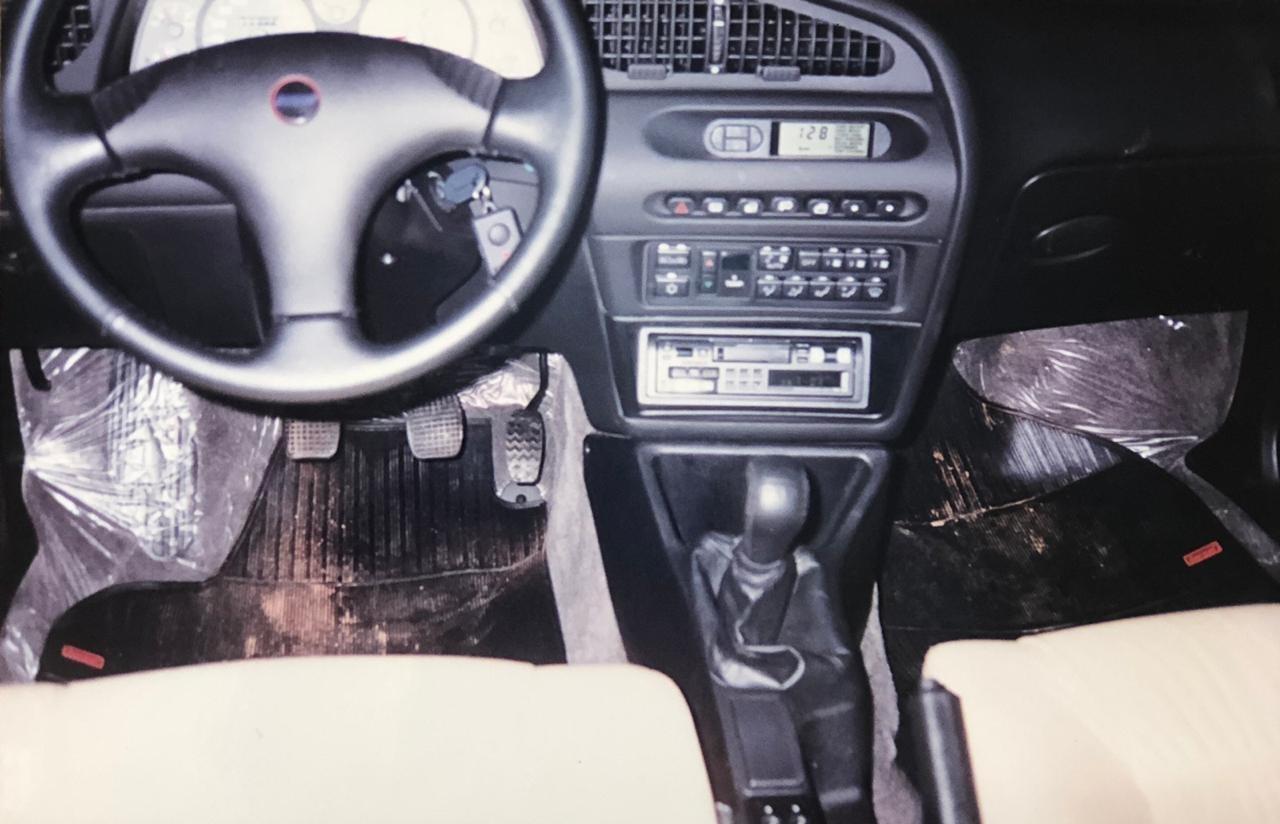 Fiat Tempra Stile 1996 é restaurado e recupera raro interior bege