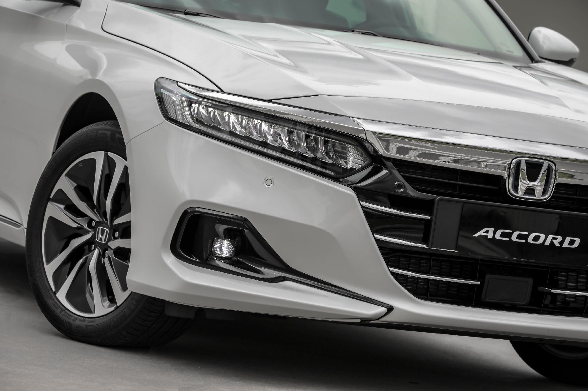 Honda Accord: agora híbrido, sedã de luxo supera os 20 km/l; assista ...