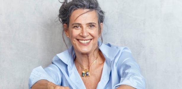 "Nunca tive crise por envelhecimento", diz cantora Simone aos 70 anos ...